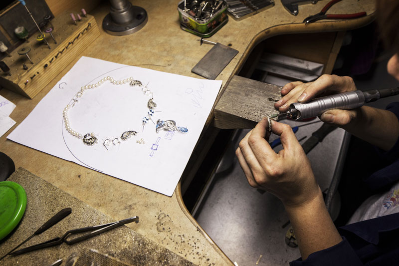 Jewellery-redesign-making | Edwards & Davies